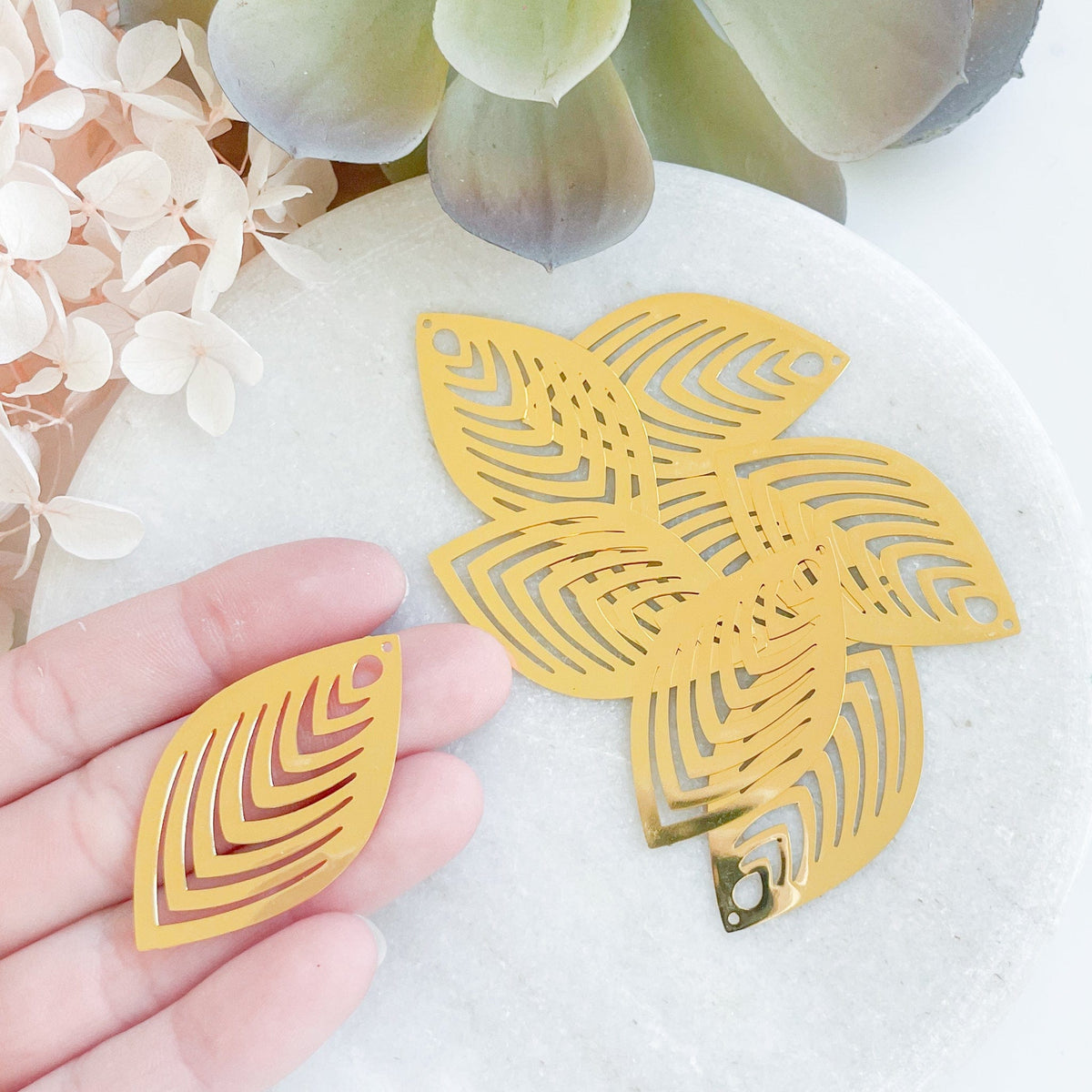 "Vanessa" Charm - 10 pcs – Kit & Co.